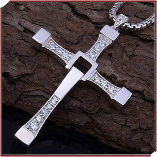 Dominic Toretto's Cross Necklace From Fast and Furious - Deez Grillz