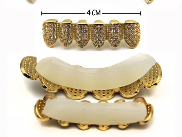 Luxury 18K Gold Iced Out Fang Grillz - Deez Grillz