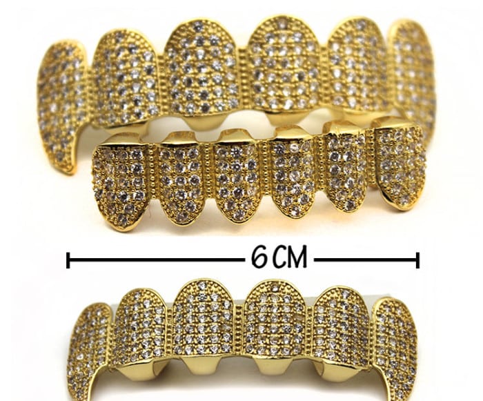 Luxury 18K Gold Iced Out Fang Grillz - Deez Grillz